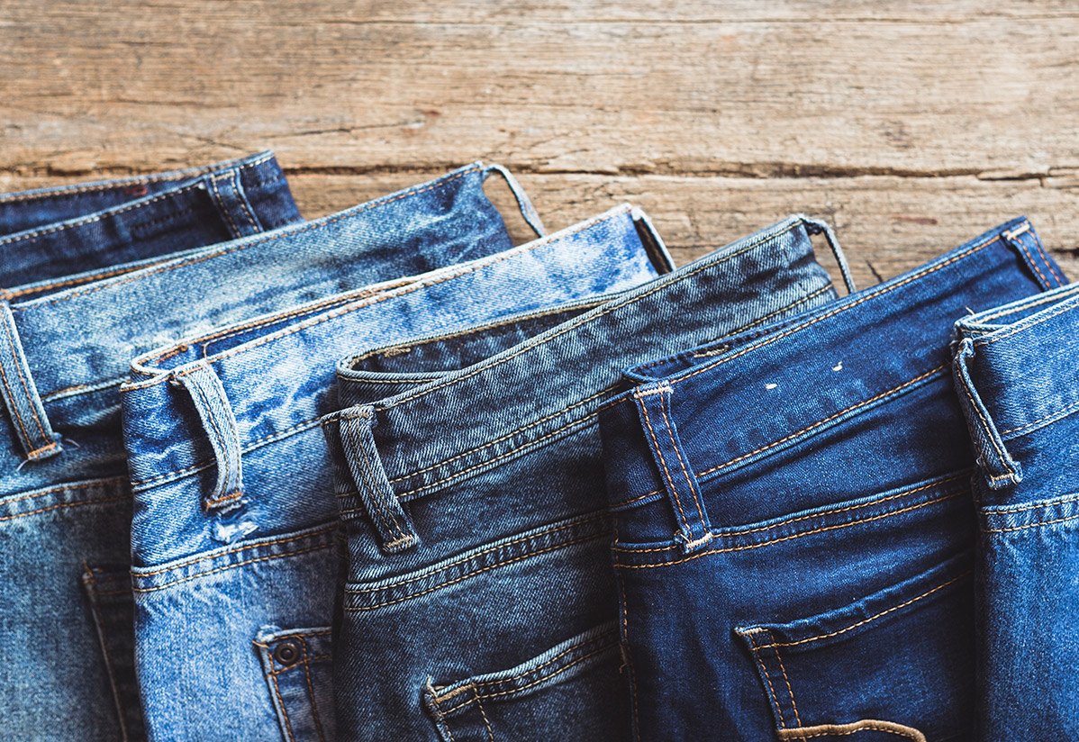 Comment customiser un jean ? - Creavea